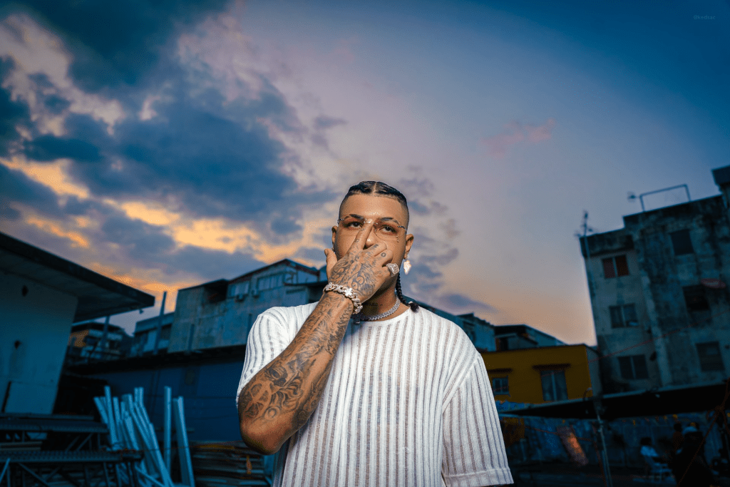 ARTIST UPDATE: EL ÉXITO "ORION" DE BOZA CON ELENA ROSE CONTINÚA ...